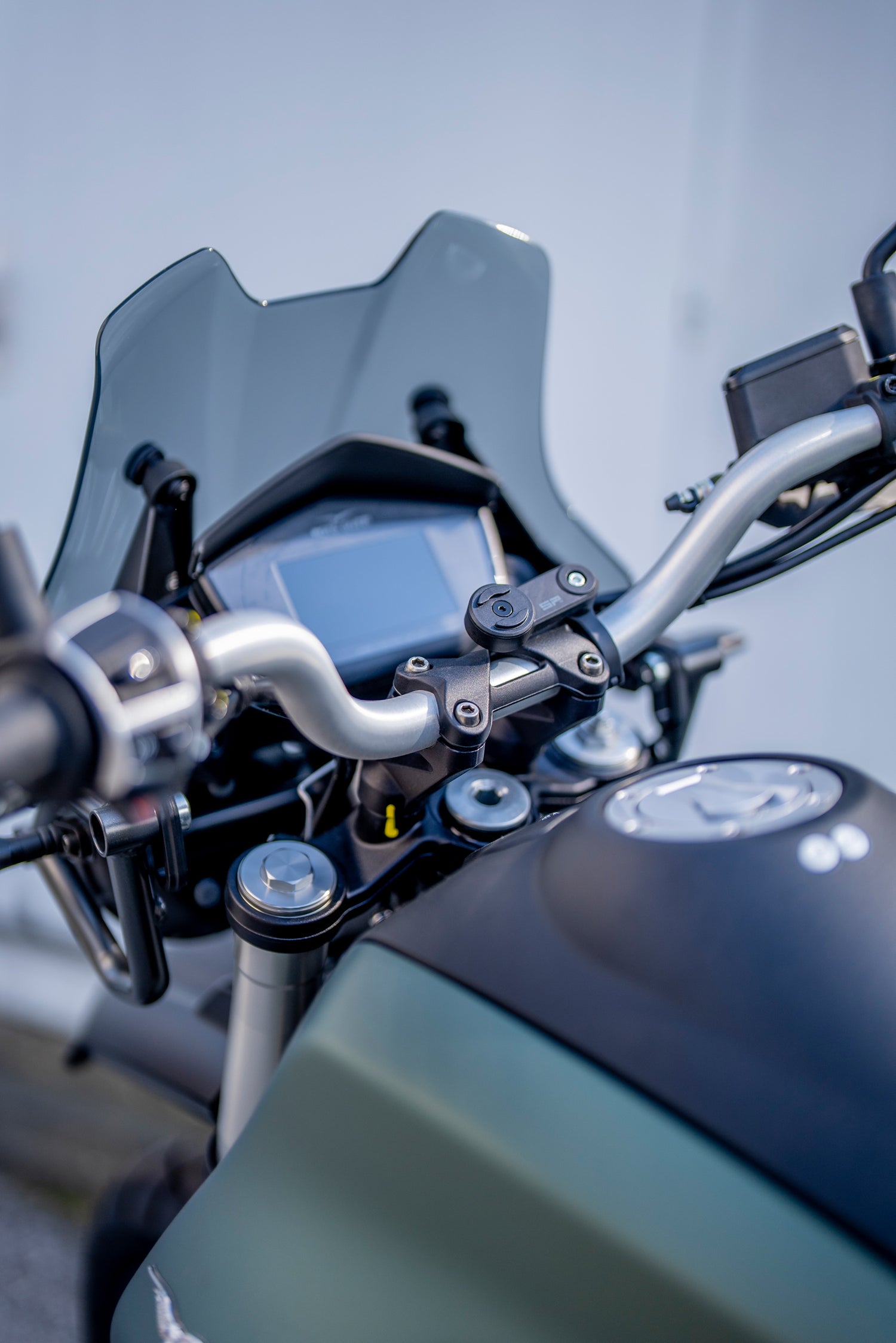 SP CONNECT Moto Mount LT for Motorcycles – Secure Smartphone Mount wit ...